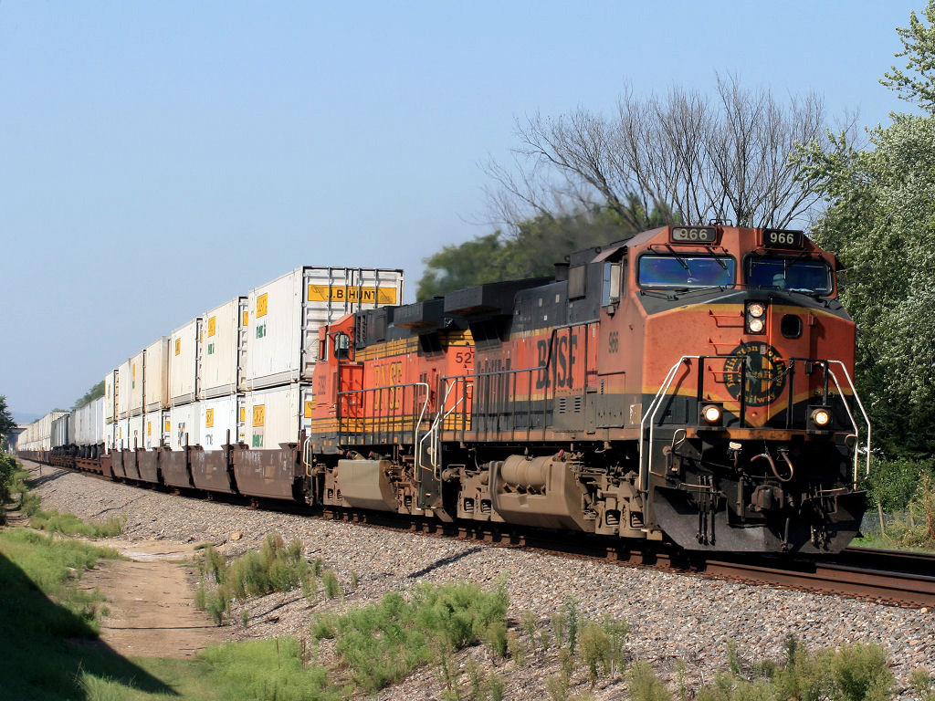 BNSF 966